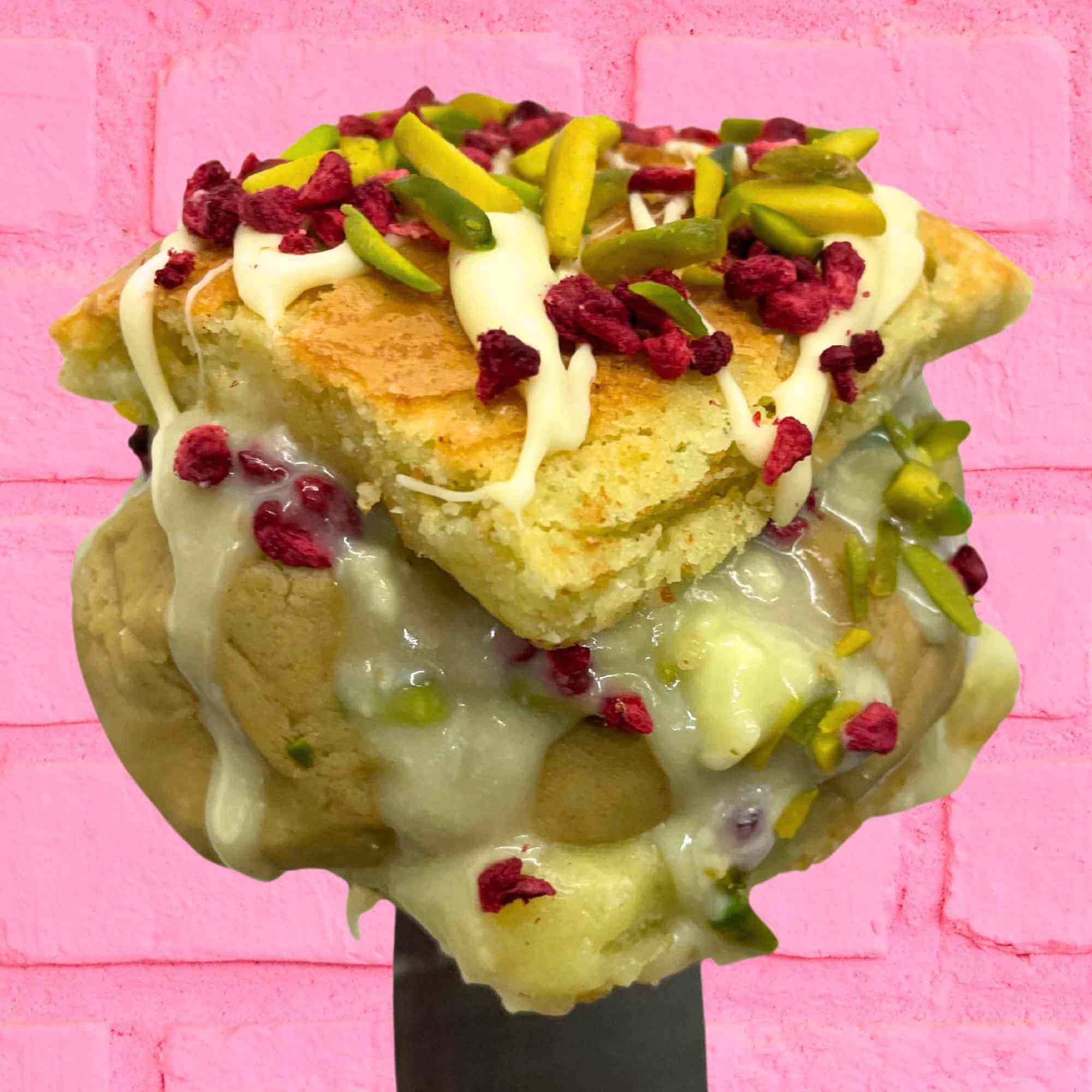 Classy Pistachio Cookie Dough Blondie – Brownie Heaven